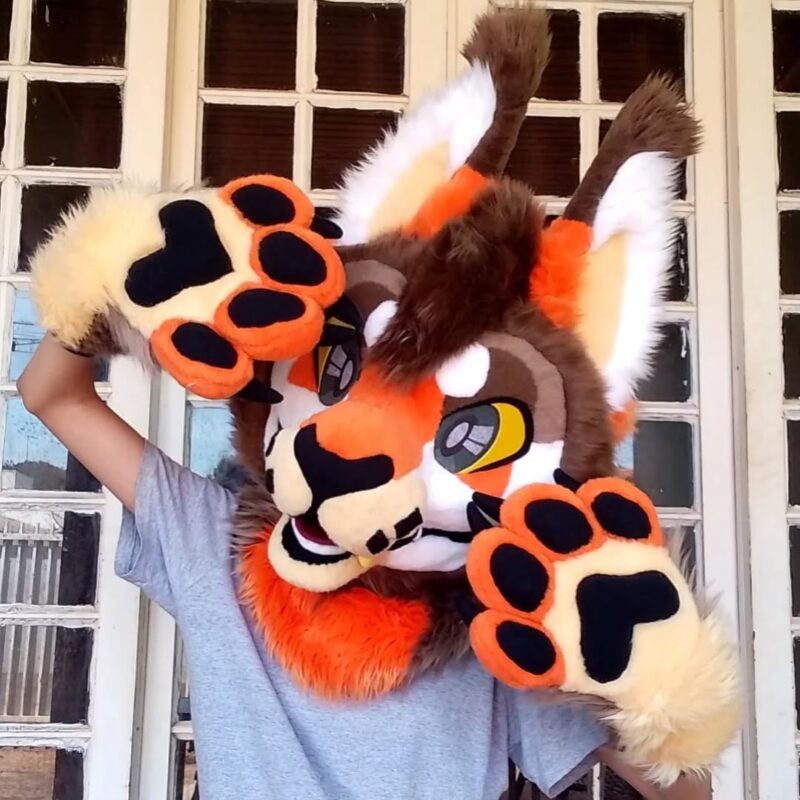 🐾 Fursuit & Mascot Character – Haryorlex Studio